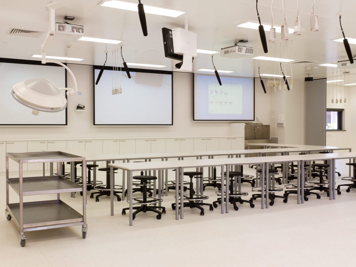 Charles Darwin University School of Pharmacy & Northern Territory ...